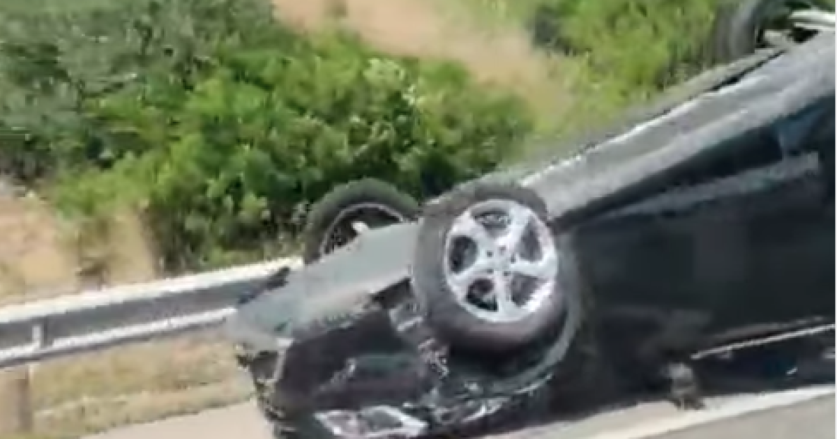 Corte en la AP-7 en Tarragona por un accidente entre dos turismos