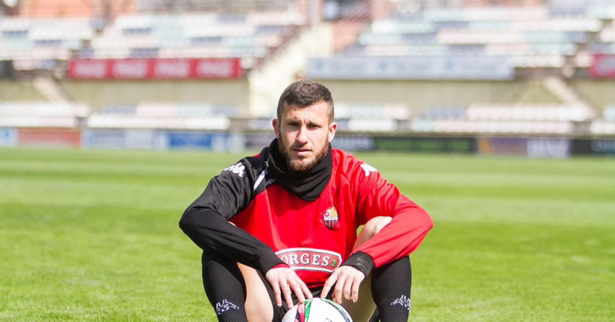 L'excapità Álex Colorado competirà la propera temporada al Llagostera