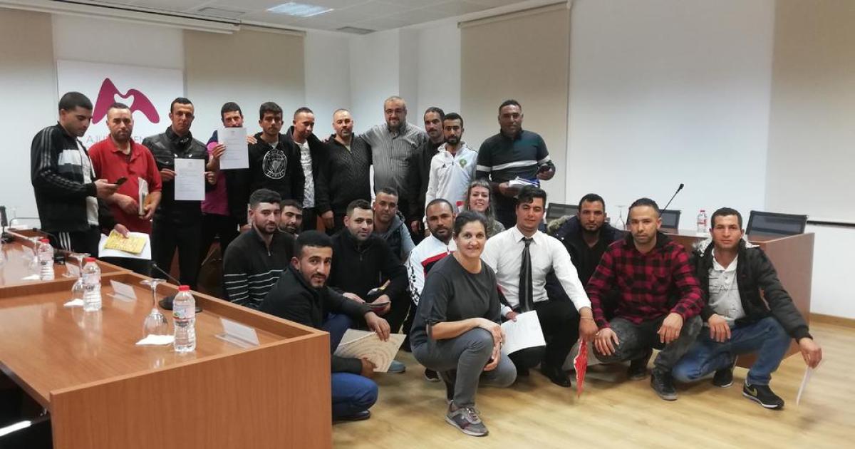 Una vintena de persones finalitzen el curs de català inicial a Mont ... Una vintena de persones finalitzen el curs de català inicial a Mont ...
