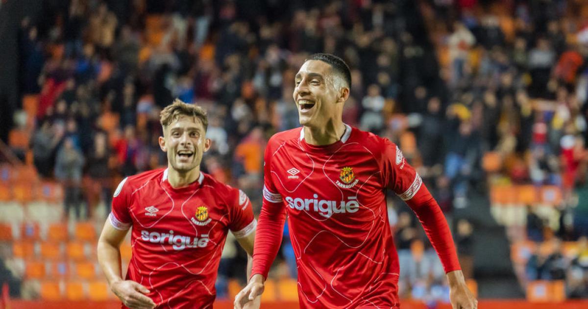 Pablo Fernández renova amb el Nàstic fins al 2025