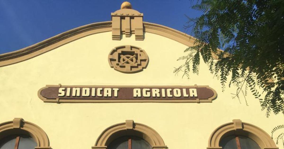 Constantí renueva la fachada del Sindicat Agrícola
