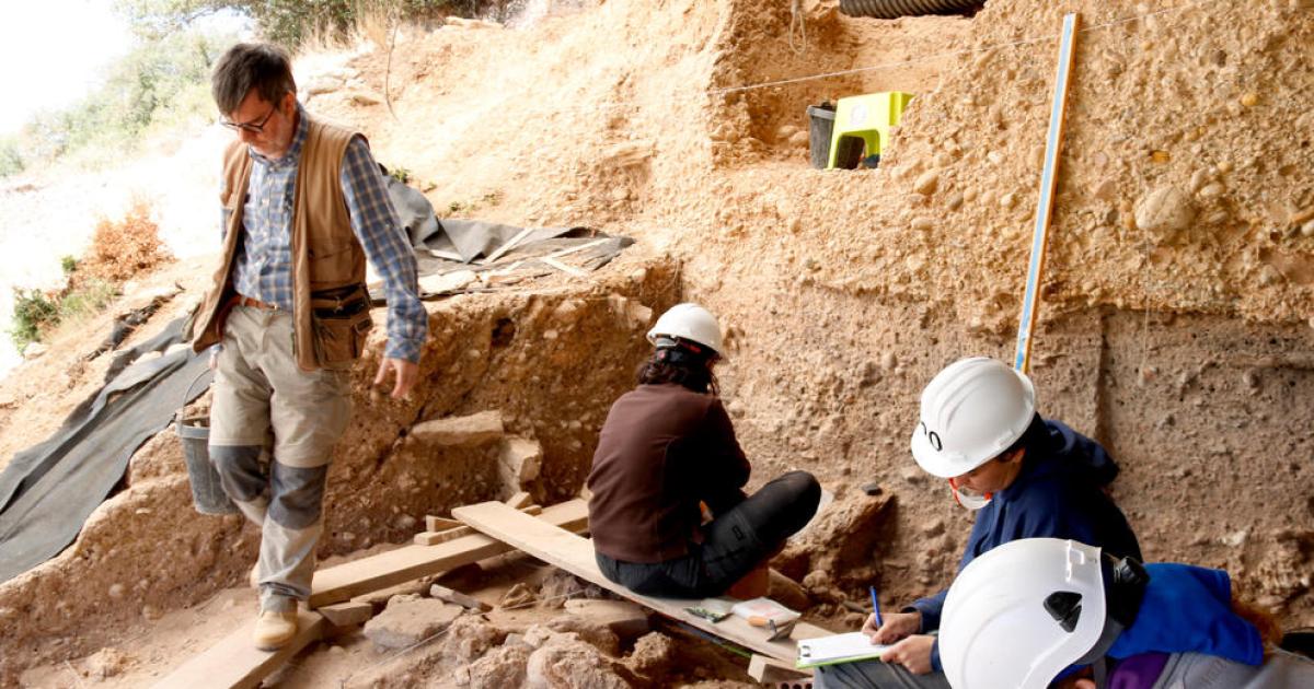 L'IPHES inicia la 24a campanya d'excavació al jaciment del Molí del ... L'IPHES inicia la 24a campanya d'excavació al jaciment del Molí del ...