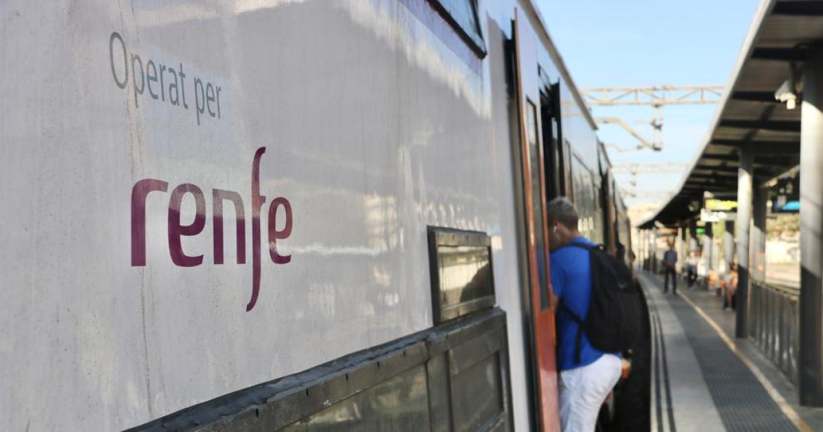 Renfe amplía su oferta a más de 2,8 millones de plazas con motivo del ...