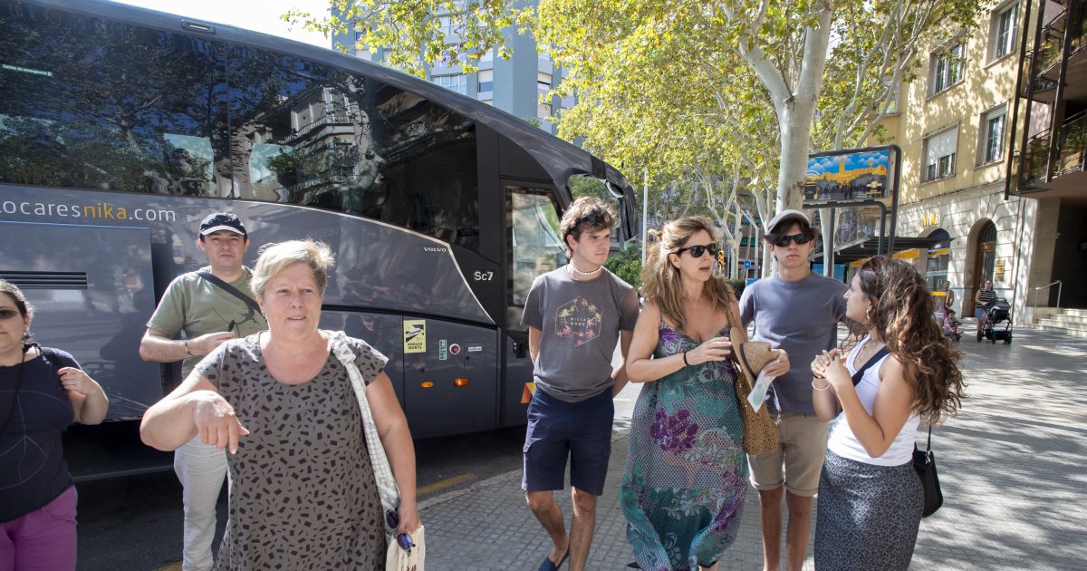 El bus turístic d’El Tomb de Reus tornarà l’estiu del 2025