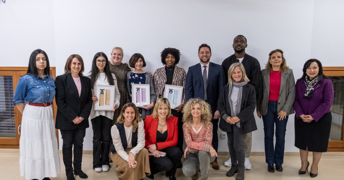 L’Ajuntament de Tarragona lliura els punts de llibre 'Dones Tarragonines'