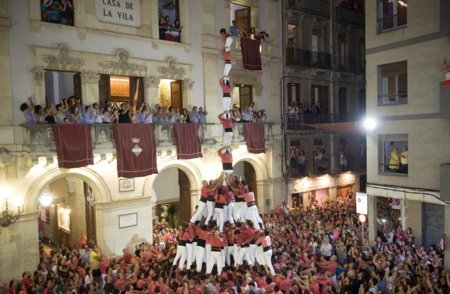 La Colla Vella fa història descarregant per primer cop el 3de10 amb ...