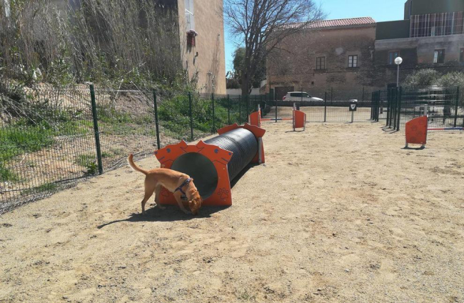 La Canonja estrena un parc per a gossos