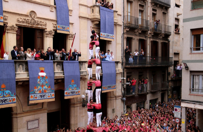 El 2d8 de la Vella i el 4d9 de la Joves, els grans castells de la diada ...