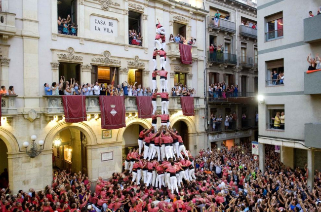 La Colla Vella fa història descarregant per primer cop el 3de10 amb ...
