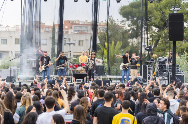 La URV tanca la Lletrafest amb un concert de Buhos