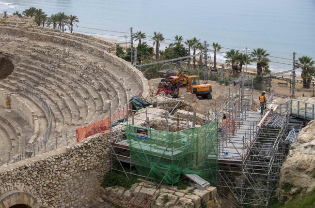 Desmuntada la 'summa cavea' de l'amfiteatre de Tarragona pel seu estat ...