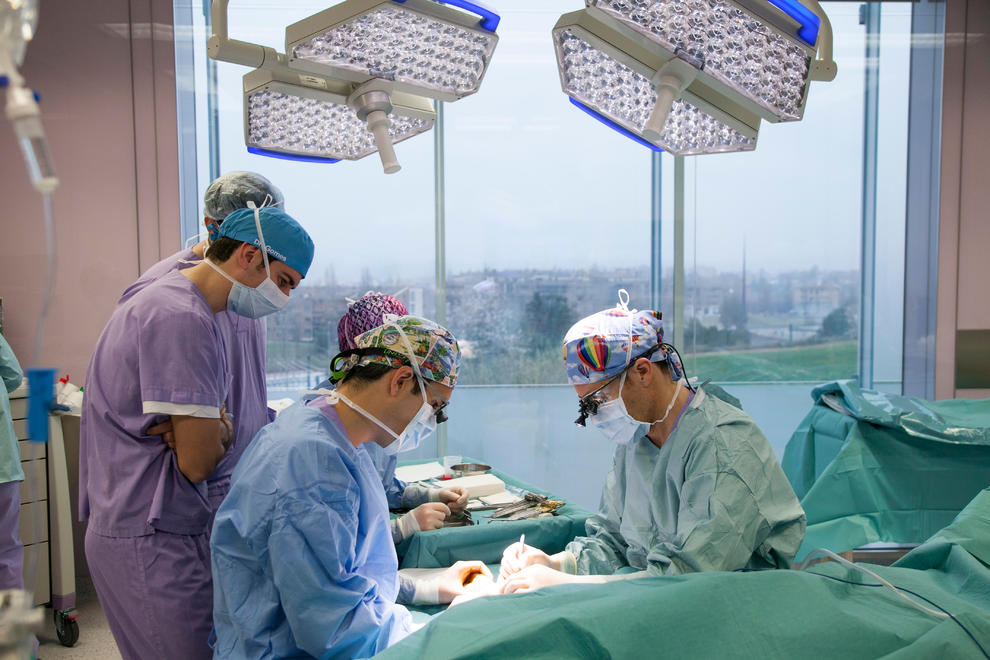 La cirugía genital en hombres trans crece un 10% en los últimos años ...