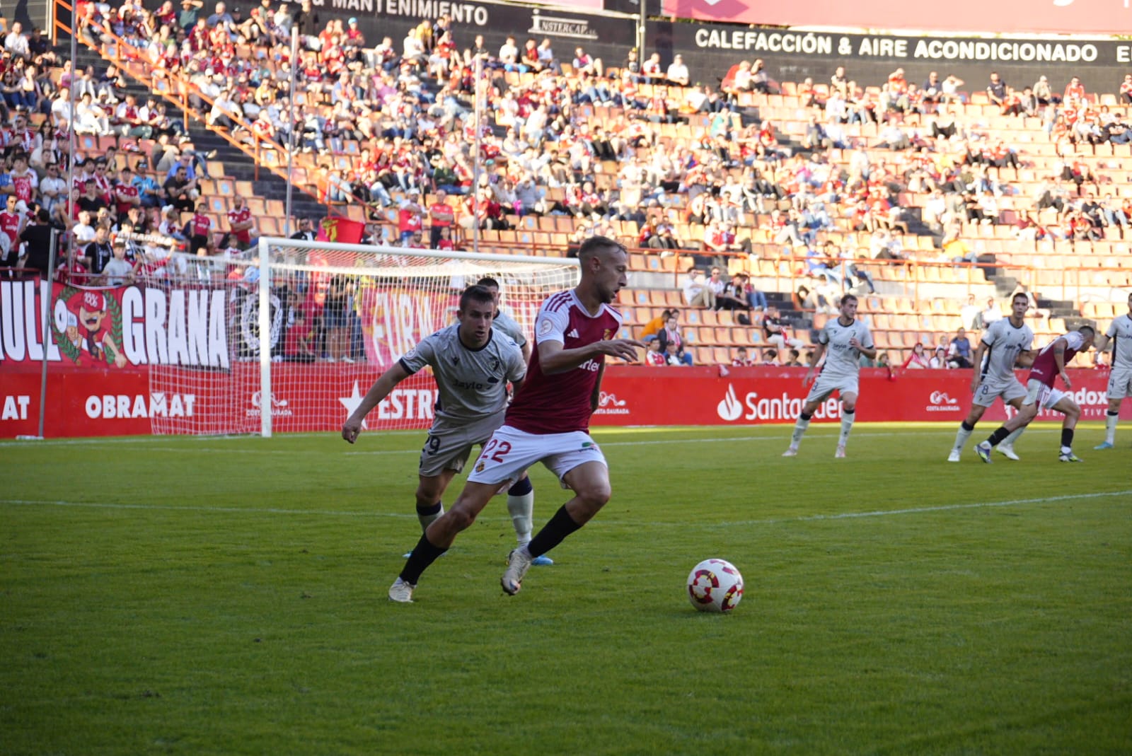 En el Nou Estadi, el Nàstic sonríe (2-0)