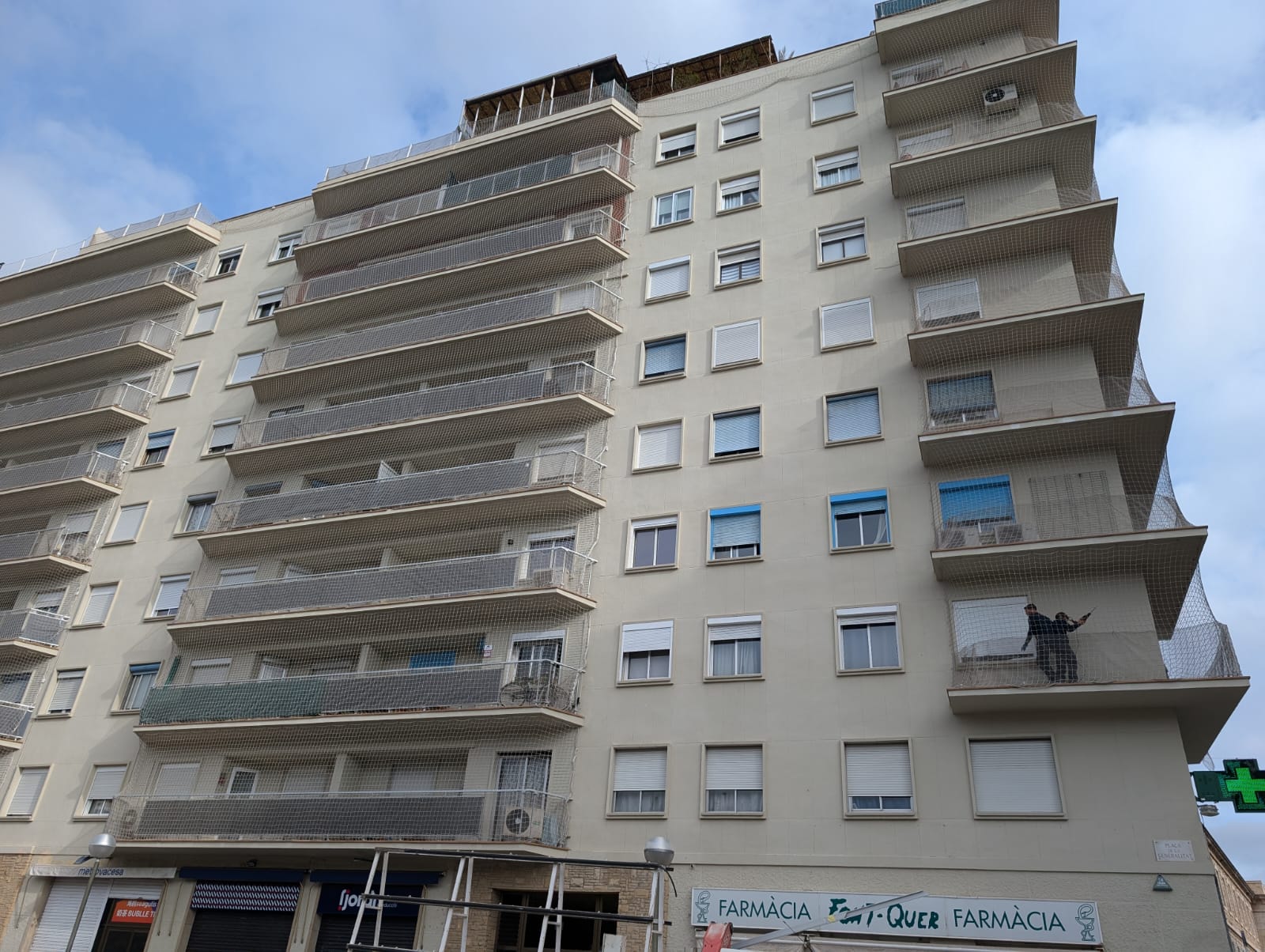 El edificio de Tarragona que instalará los balcones después de cuatro años de espera