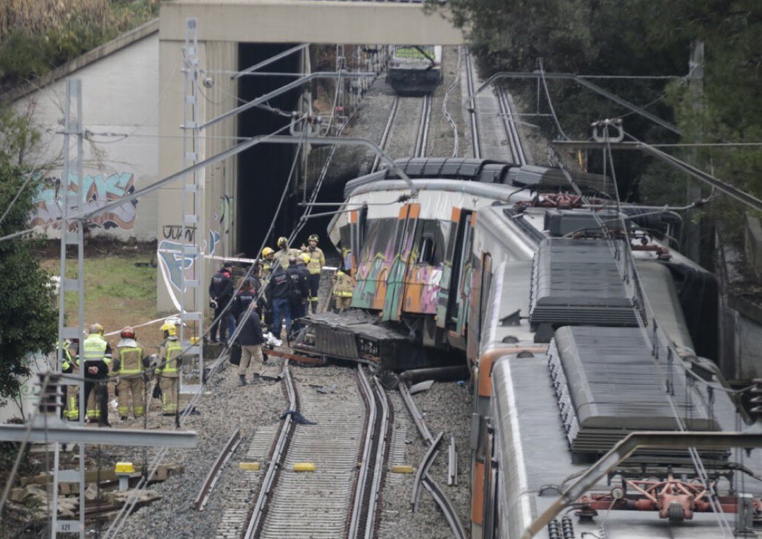 Colapso circulatorio después del accidente de Gelida: sin Rodalies y ...