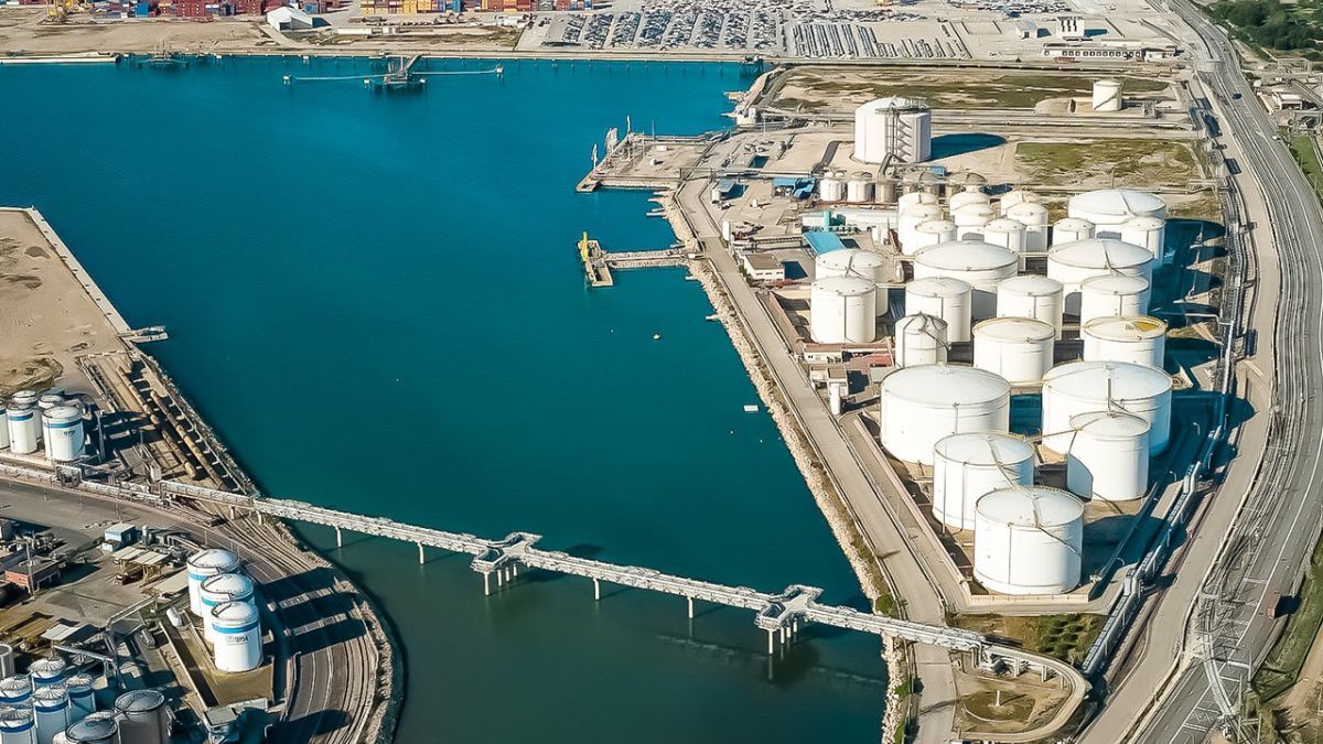 El Port adaptarà enguany el Moll de la Química al tercer fil ferroviari