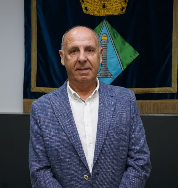 Investigan al alcalde de l'Ampolla, tres empresarios y una periodista ...