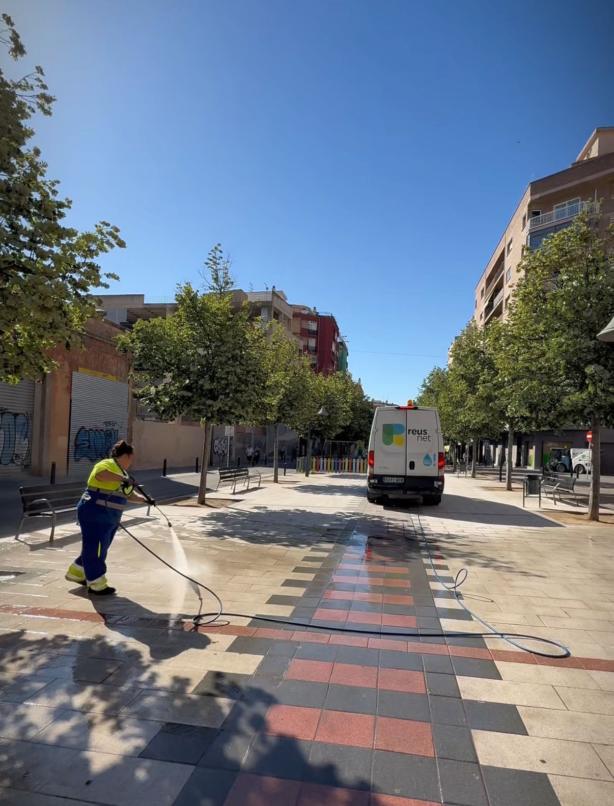 Reus refuerza el servicio de limpieza durante los meses de verano